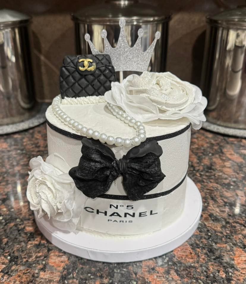 Marie's Crafty Cakery | Custom Cakes in Collin County, TX